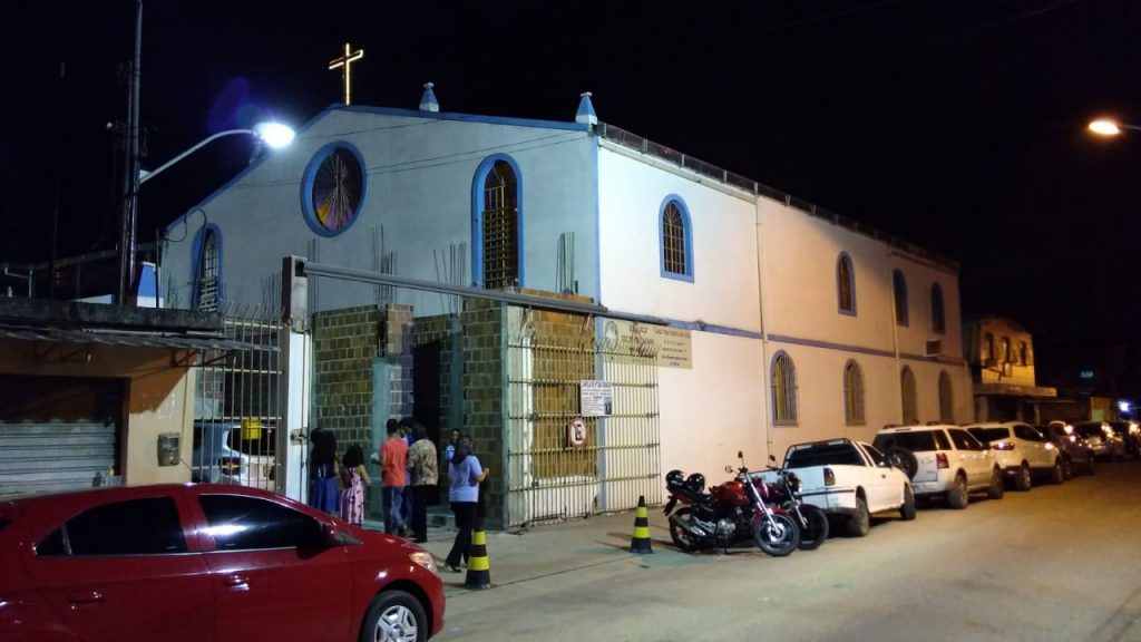 Arquidiocese instala nova paróquia no Curado IV e empossa seu primeiro ...